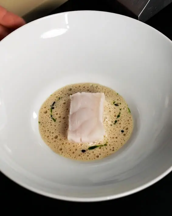 Ronny Emborg: Nordic Seafood: 4 Fine Dining Dishes
